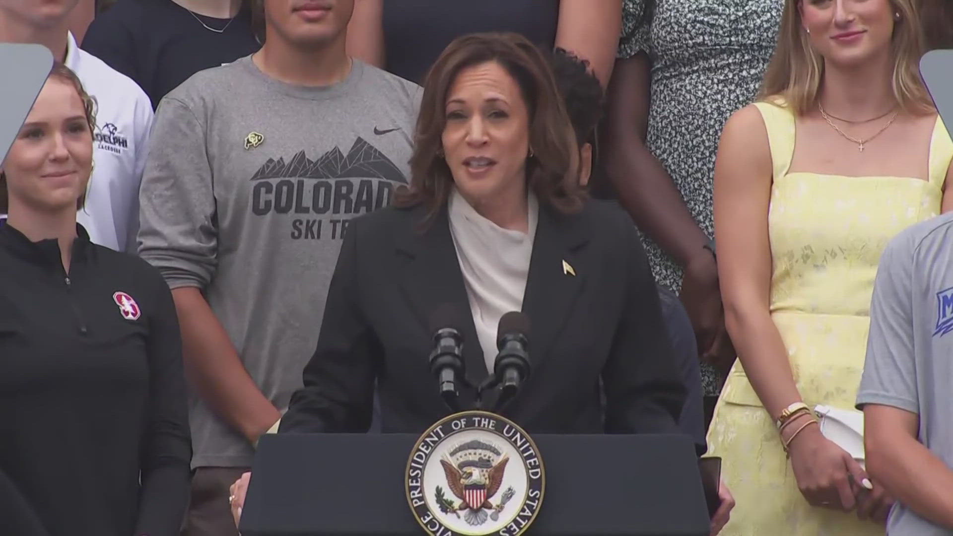 Harris promotes endorsements from border mayors in Arizona | 12news.com