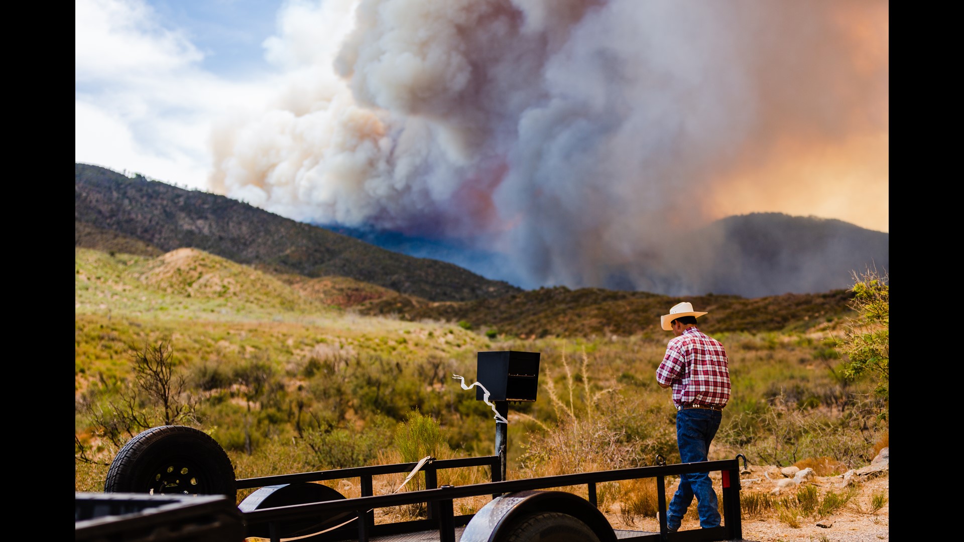 Telegraph Fire more than 71,500 acres, parts of Miami evacuated ...