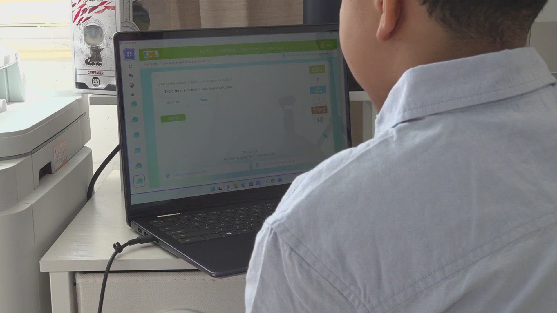 New Arizona school uses AI tutors to help teach kids financial literacy | 12news.com