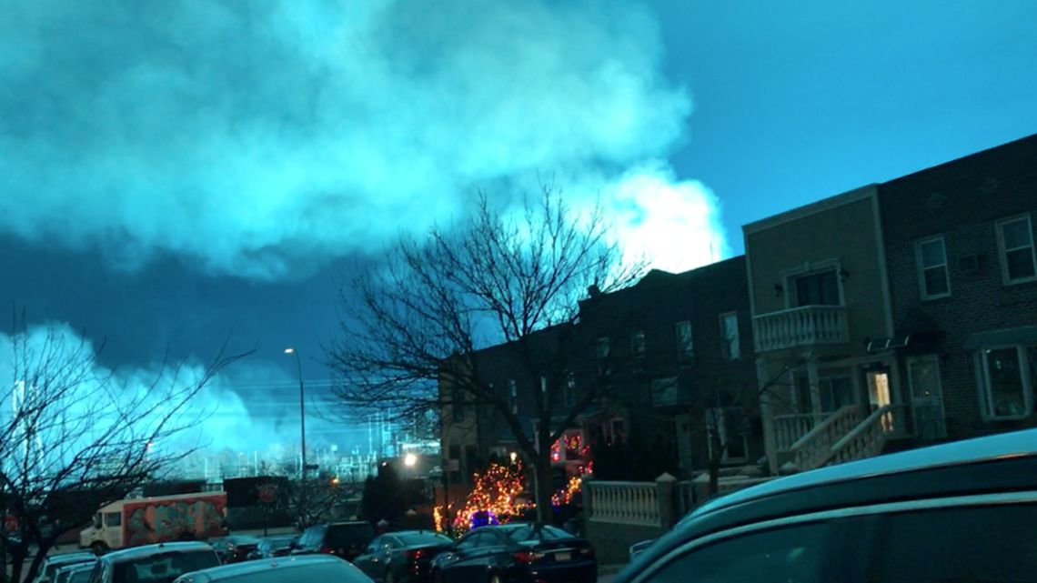 No aliens: NY transformer explosion lights sky, knocks power | 12news.com