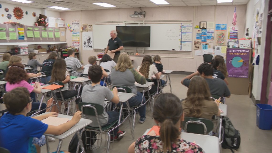 Mesa Public Schools hope residency program will recruit teachers ...