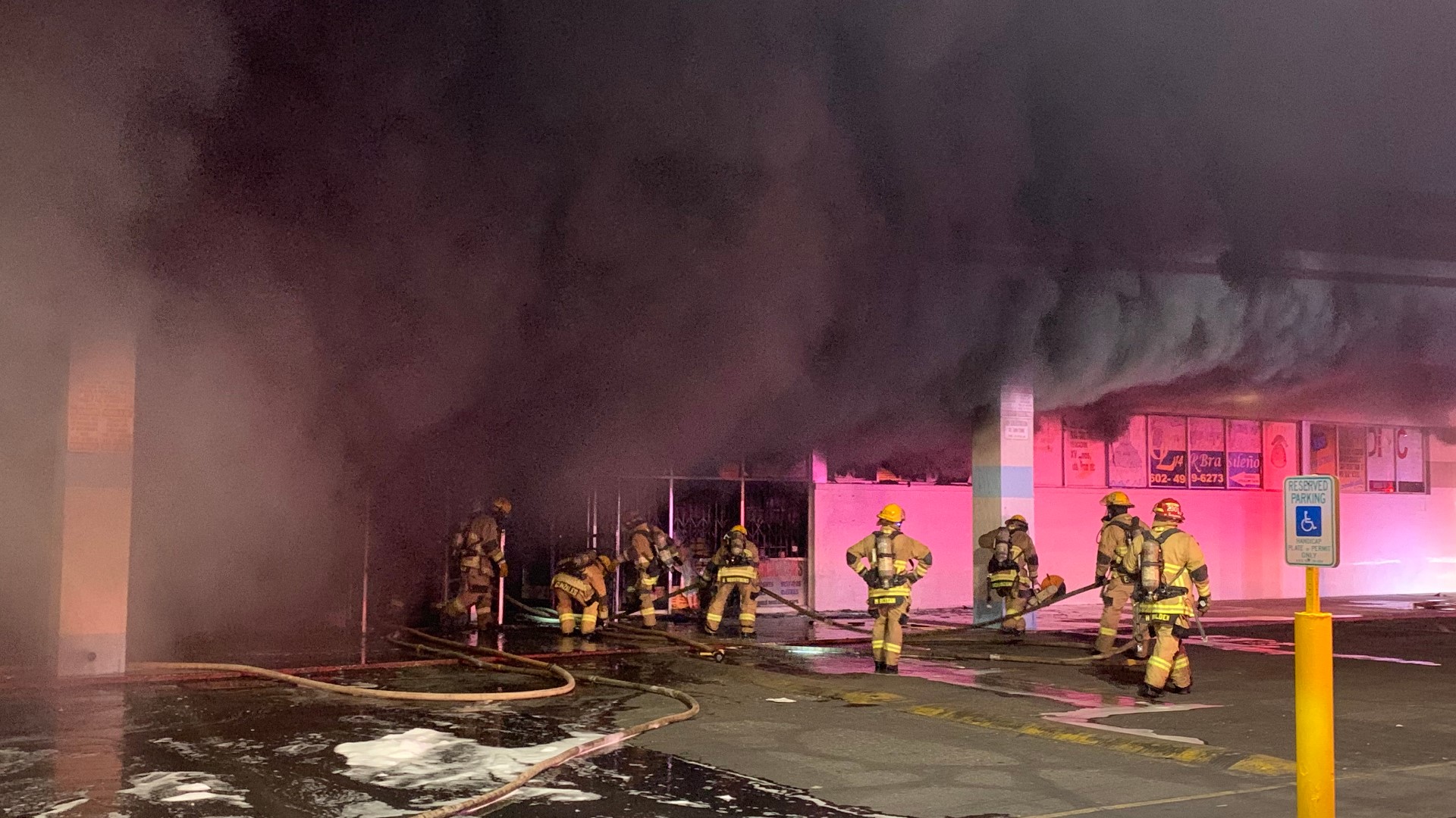 Firefighters battle 3rd-alarm fire in Phoenix strip mall | 12news.com