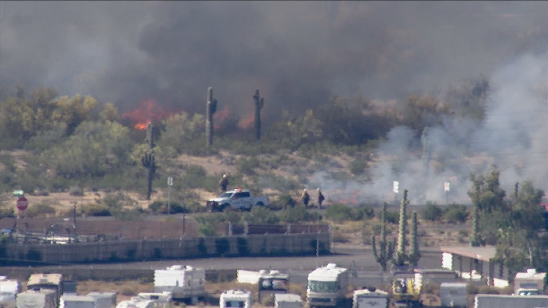 Brush fires cause evacuations, road closures in Apache Junction ...
