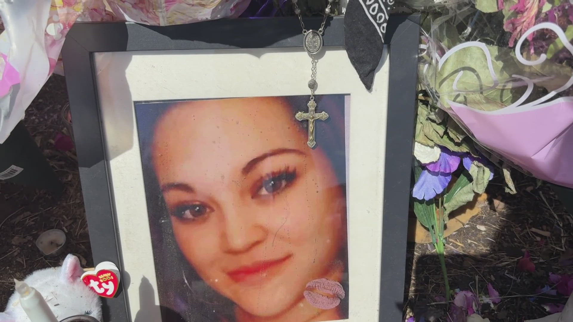 Meteorologist Lindsay Riley expecting baby number 3 | 12news.com