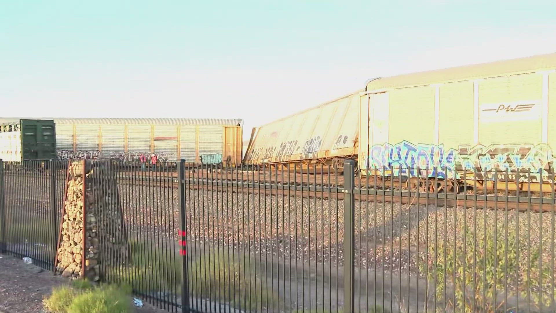 Police: Train derailment reported in West Valley | 12news.com