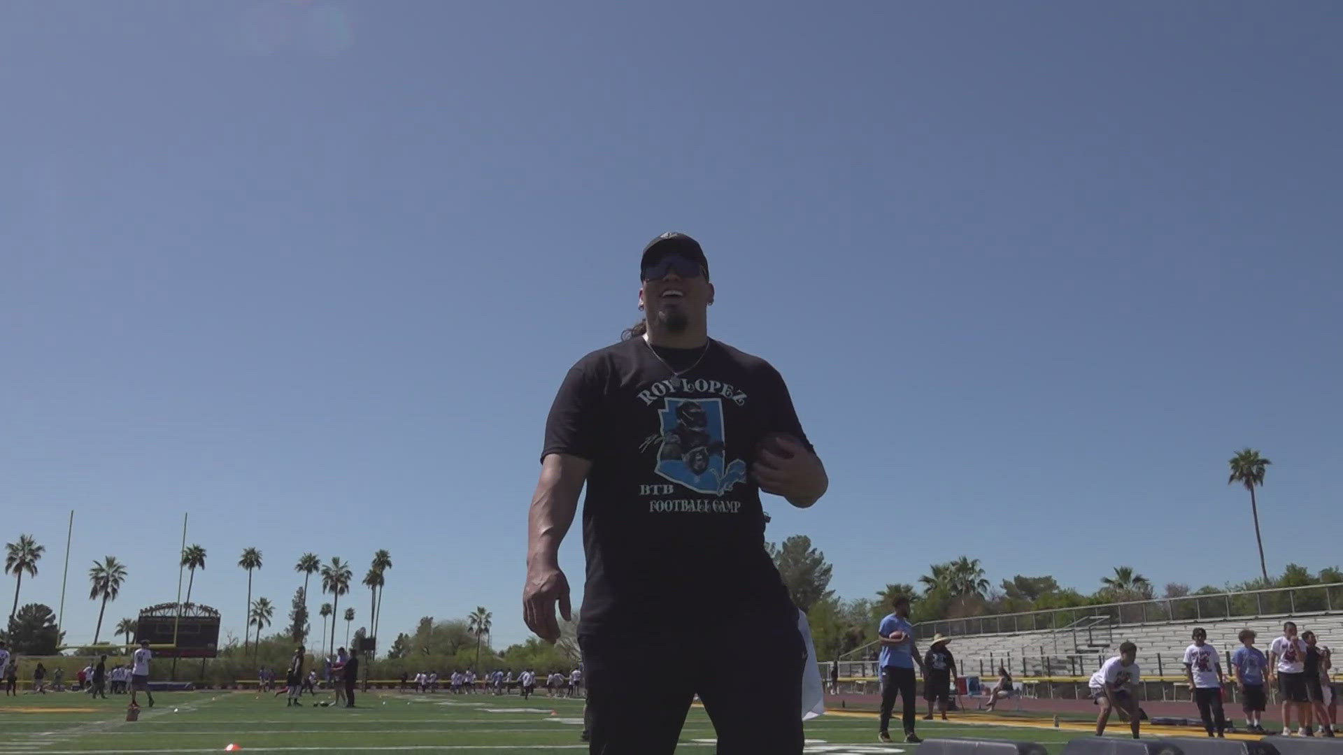 Roy Lopez Jr. inspires kids to 'Be the Best' at football camp in Tempe ...