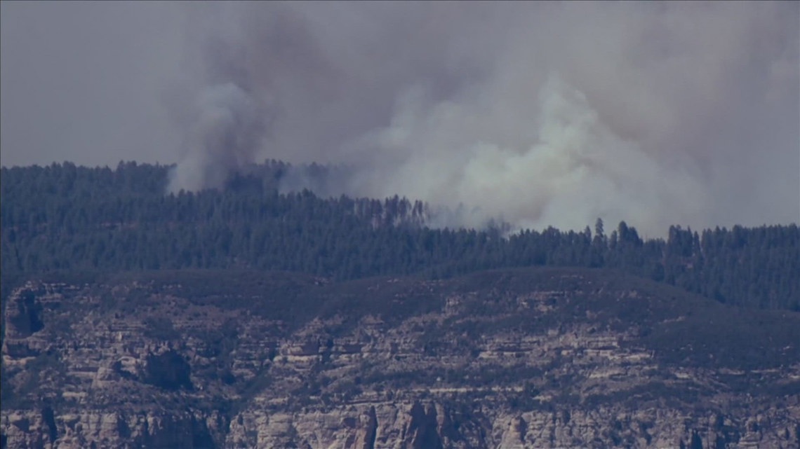 Uptown Sedona businesses remain open as Pocket Fire forces others to ...