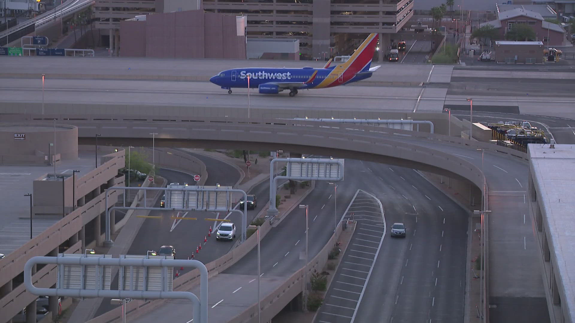 Phoenix airport secures $84M for major taxiway bridge | 12news.com