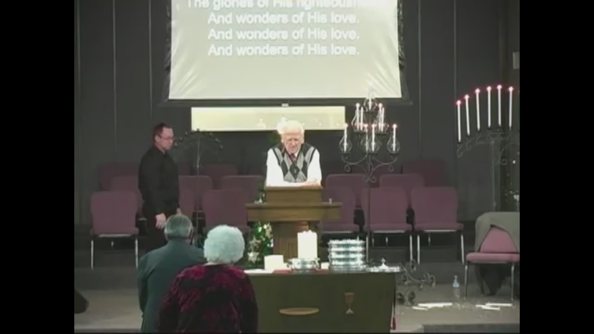 Unfortunate candle mishap at Phoenix church will leave you laughing ...