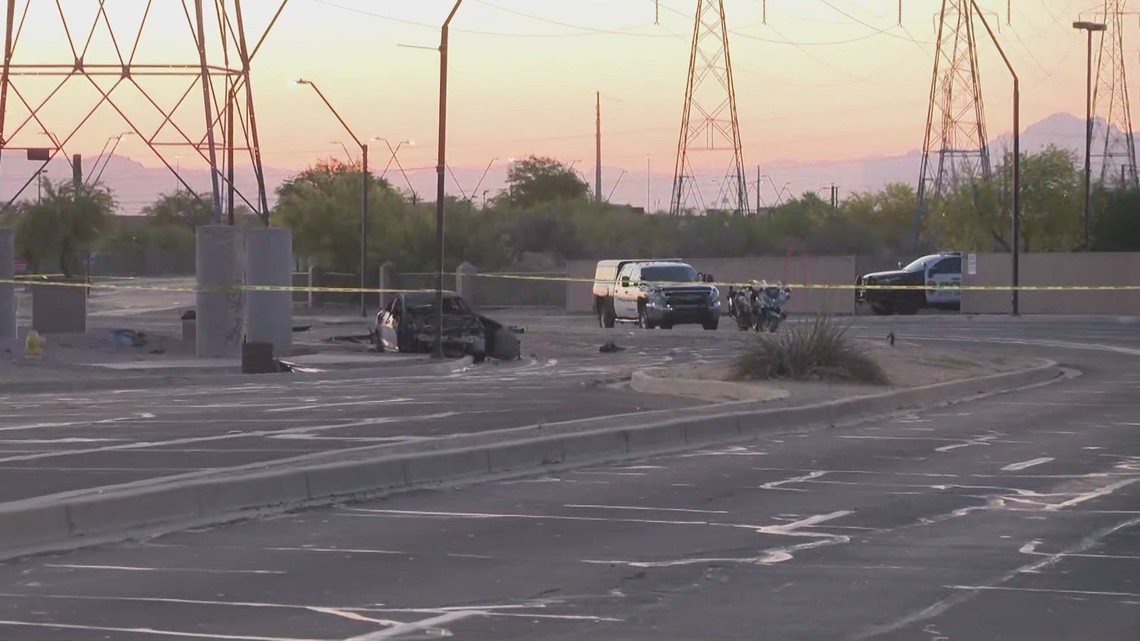 One person dead after fiery Tempe crash | 12news.com