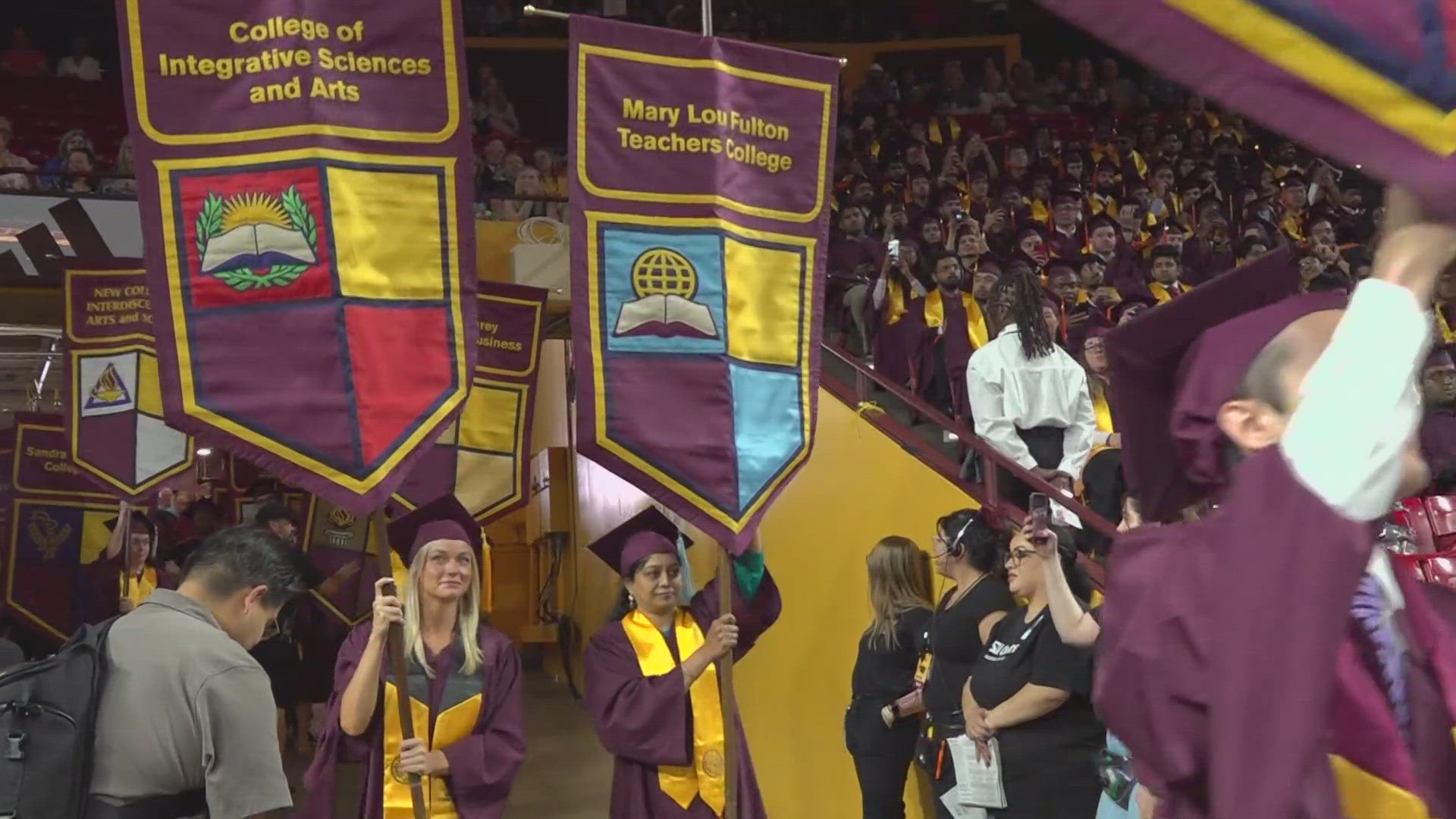 ASU celebrates the largest graduating class in 2024 | 12news.com