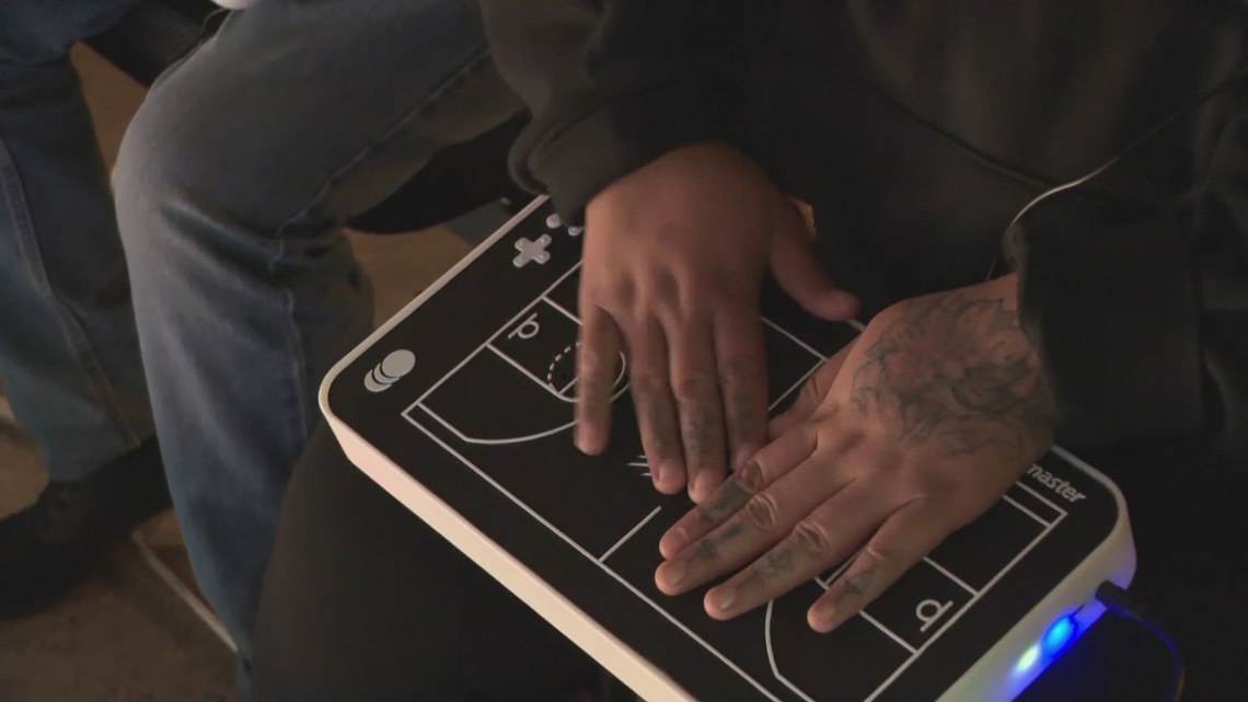Blind, low vision Phoenix Suns fans can feel the game with OneCourt ...
