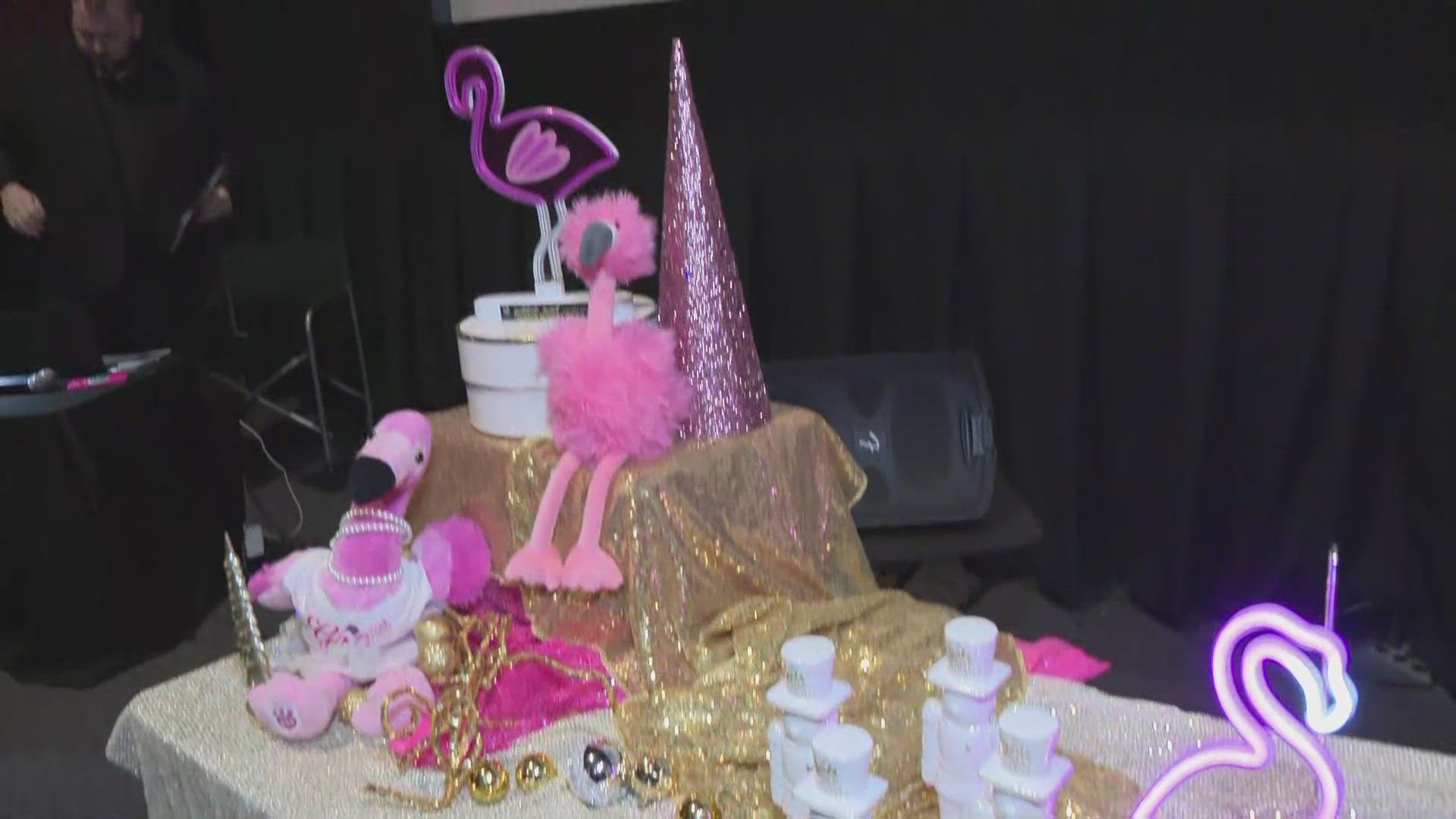 Girls Golf of Phoenix hosts Golden Tee Awards | 12news.com