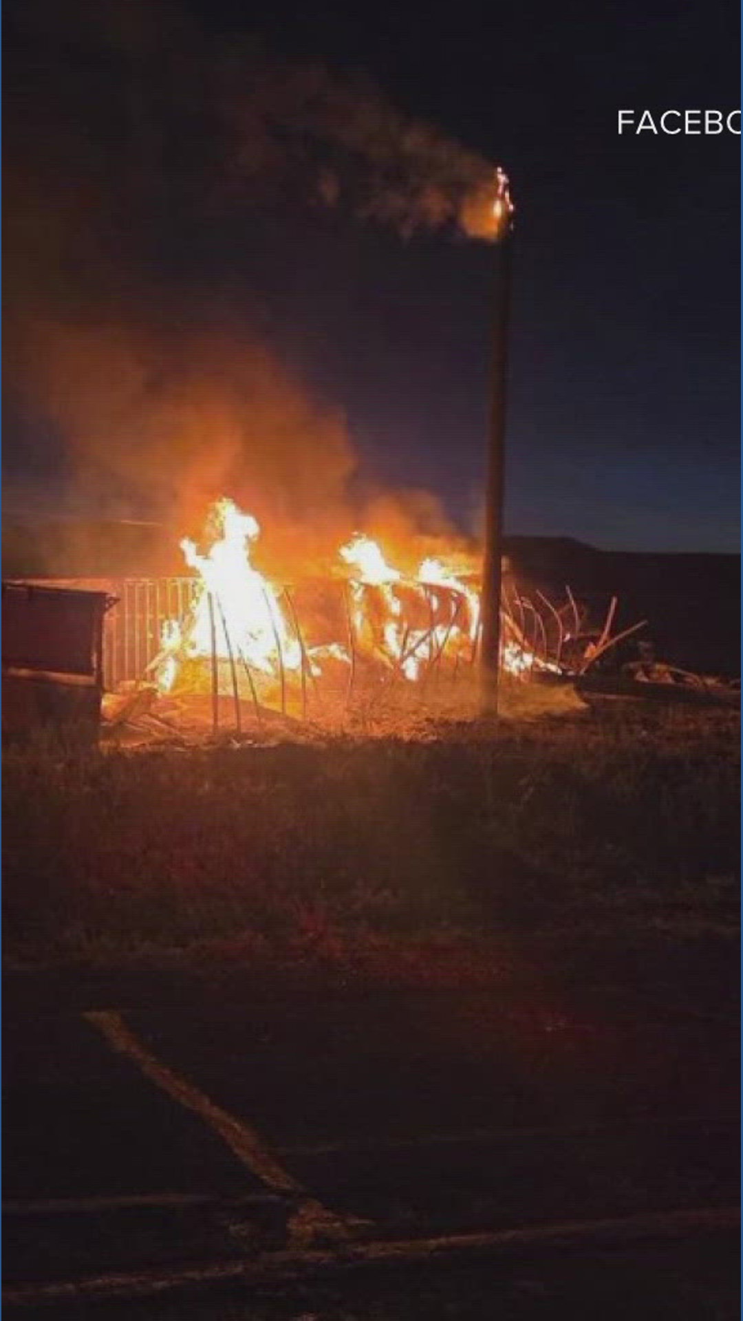 Semi-truck crash on I-40 near Seligman causes closure, power outage ...