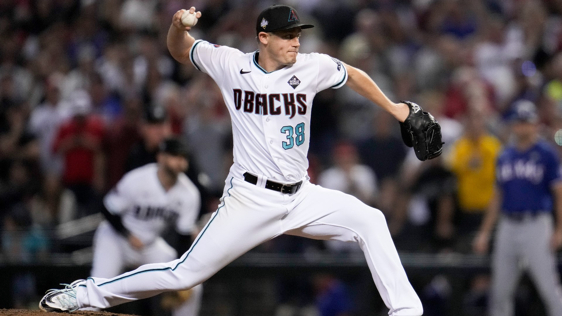 D-backs closer Paul Sewald injured, will miss 'weeks' | 12news.com