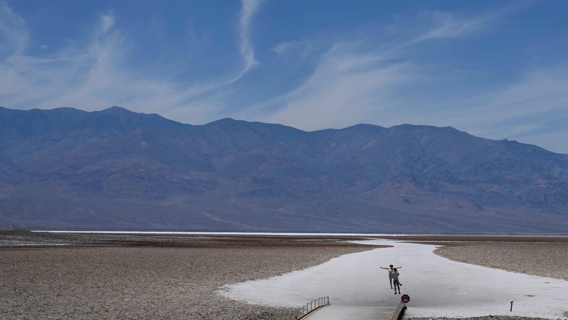 How hot will Death Valley get this weekend? | 12news.com