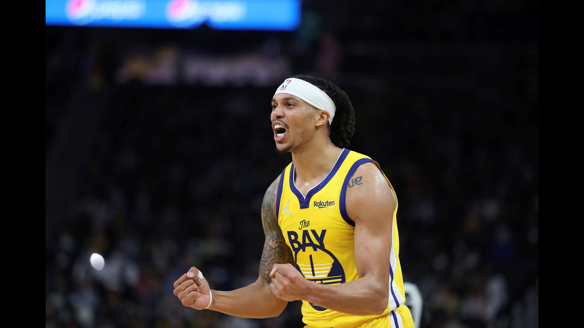 Damion Lee reaches 1-year deal with Suns, reports say | 12news.com