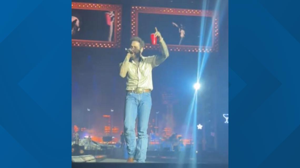 Post Malone falls off stage mid-song in Glendale and fans are left ...