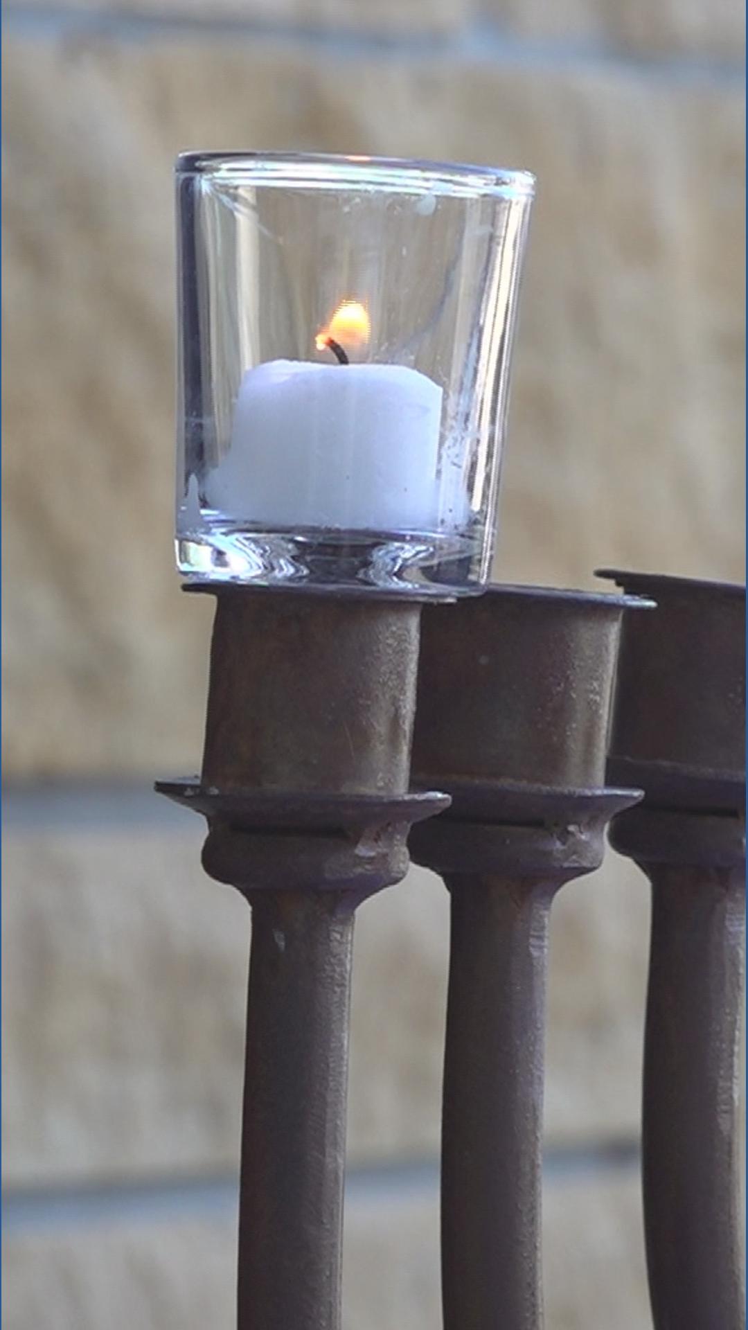 Lights, latkes, tradition: Jews across the Valley prepare for 5th night ...