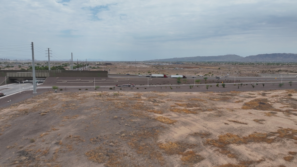 Arizona plans new freeway to ease I-10 traffic jams | 12news.com