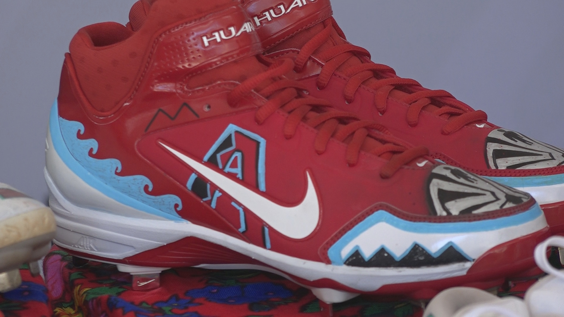 The D-backs will wear these one-of-a-kind cleats Sunday. Here's the ...