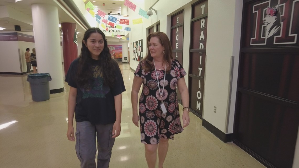 Hamilton High School student earns $40K nationwide scholarship | 12news.com