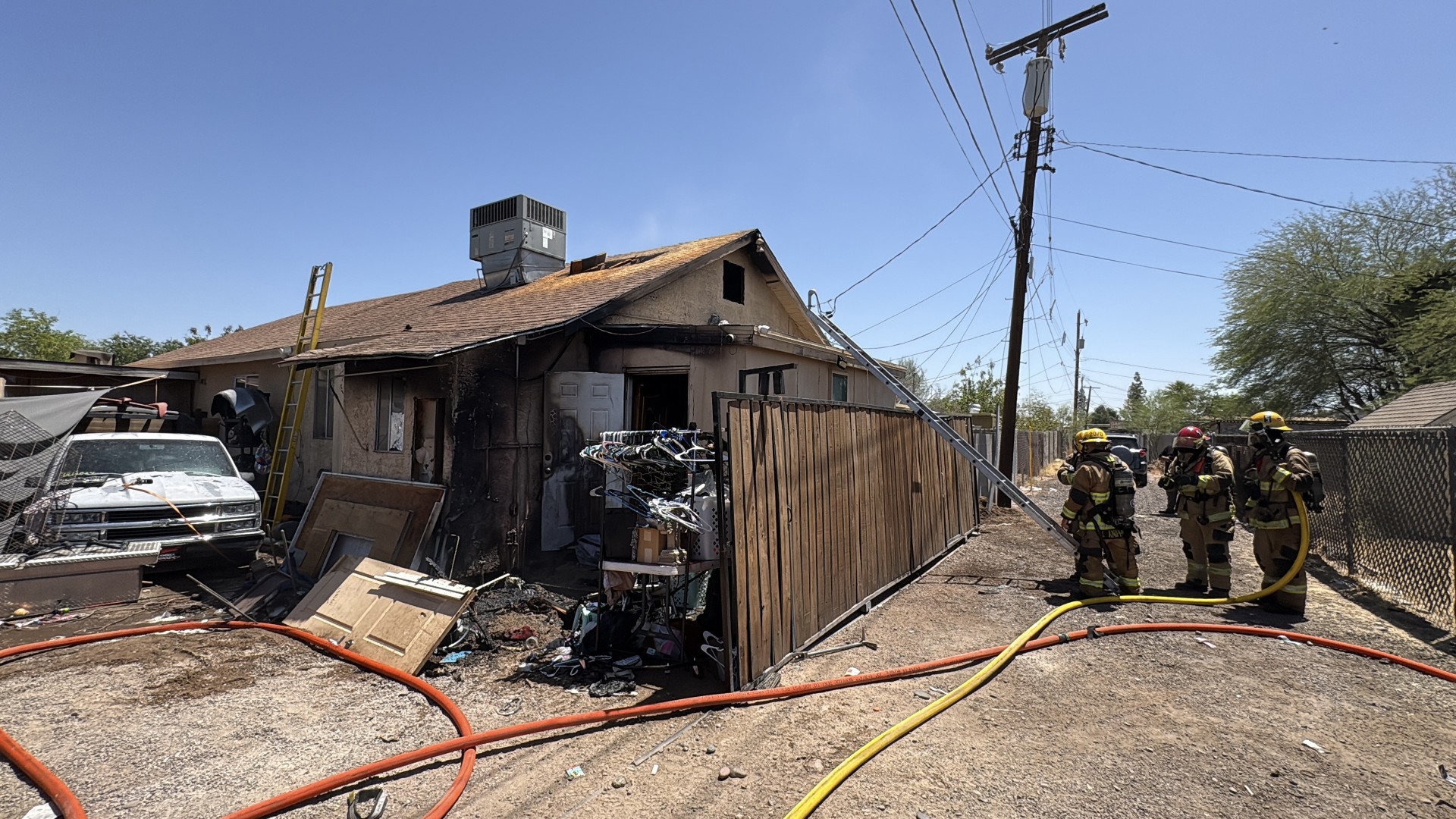 10 displaced in house fire in Central Phoenix | 12news.com