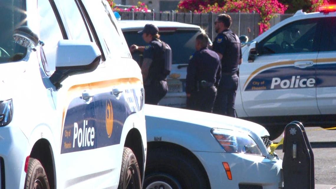 La policía de Phoenix rescata a mujer y niño antes de mortal disparo a ...