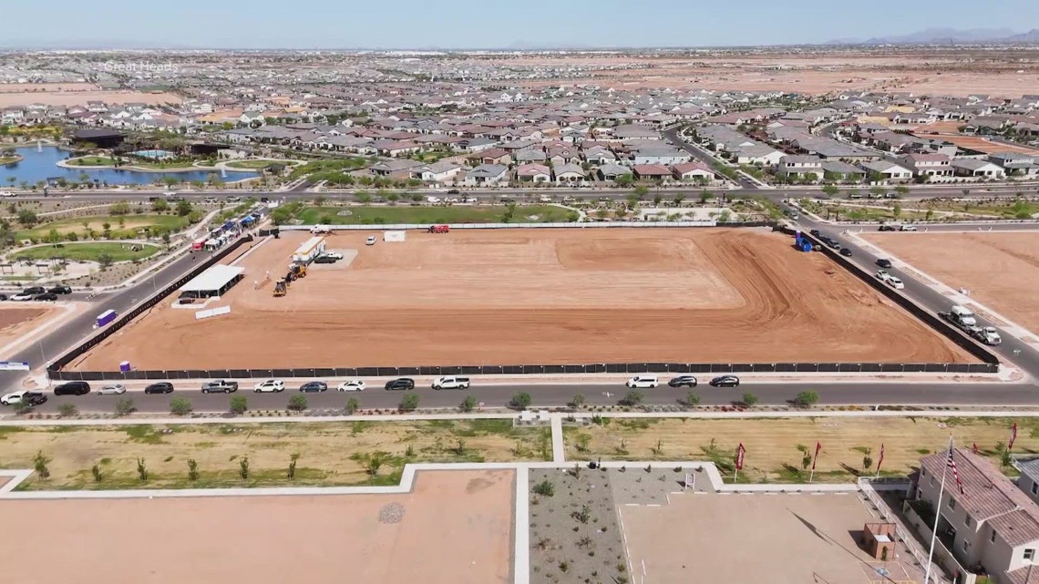 While Arizona schools close, these Valley districts are building brand ...