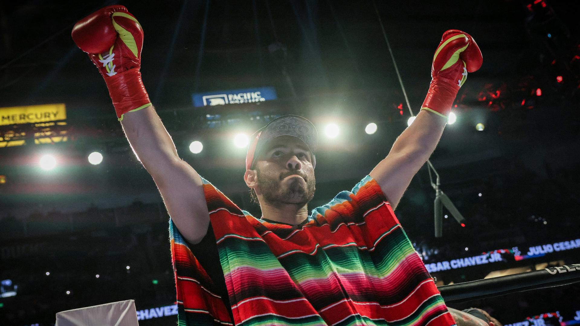 Julio César Chávez Jr. arrestado en EE. UU. por ICE | 12news.com