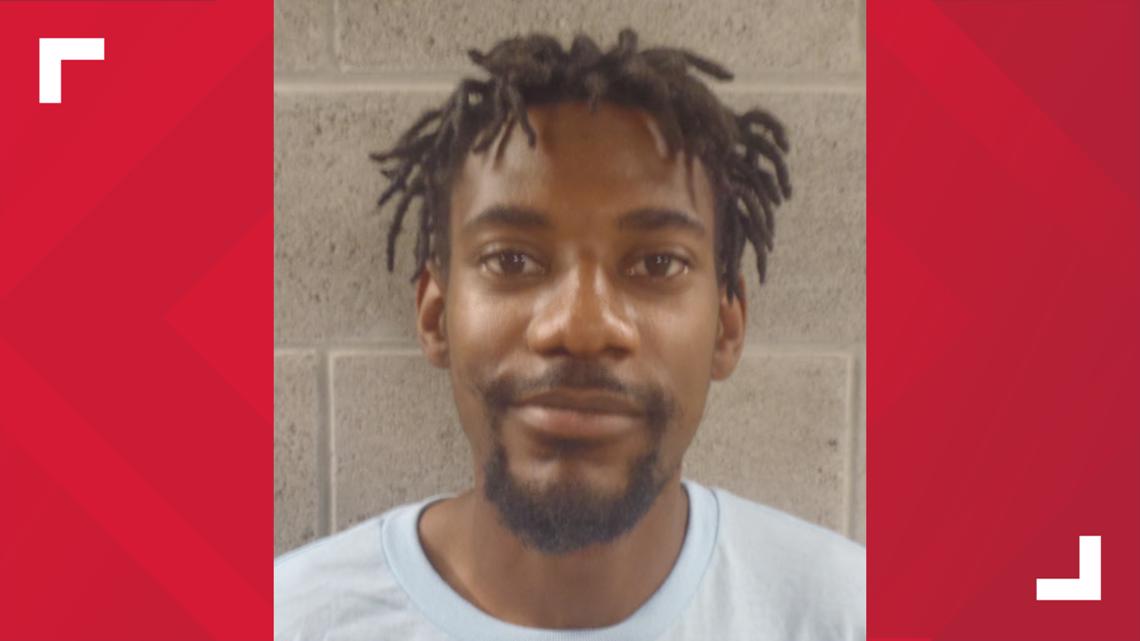 Phoenix police release video after officer shoots at suspected car ...