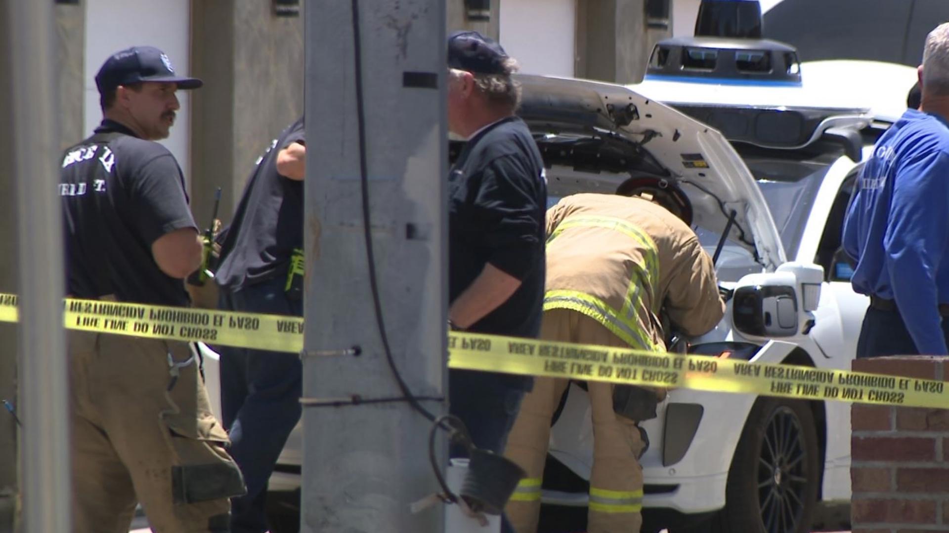 Driverless Waymo car crashes into pole in central Phoenix | 12news.com