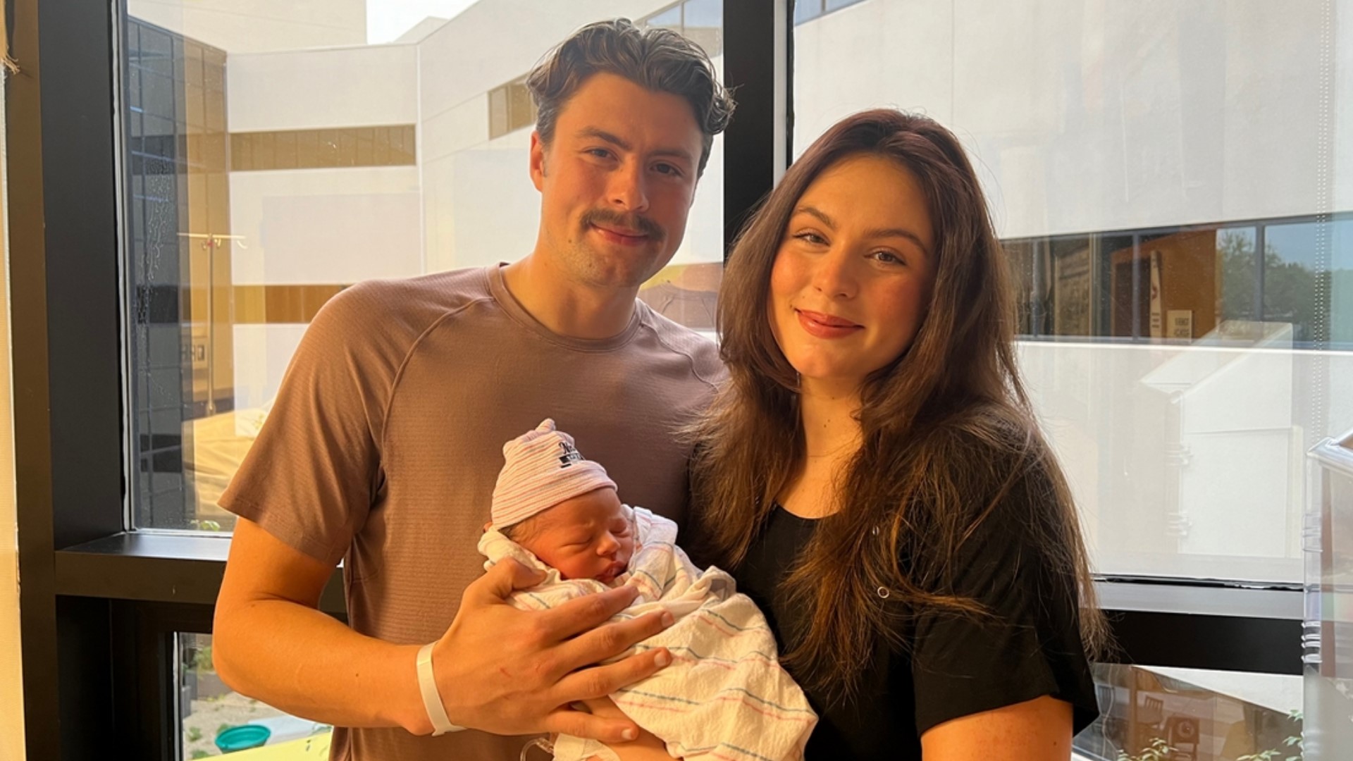 Arizona family welcomes New Year's baby minutes after midnight | 12news.com