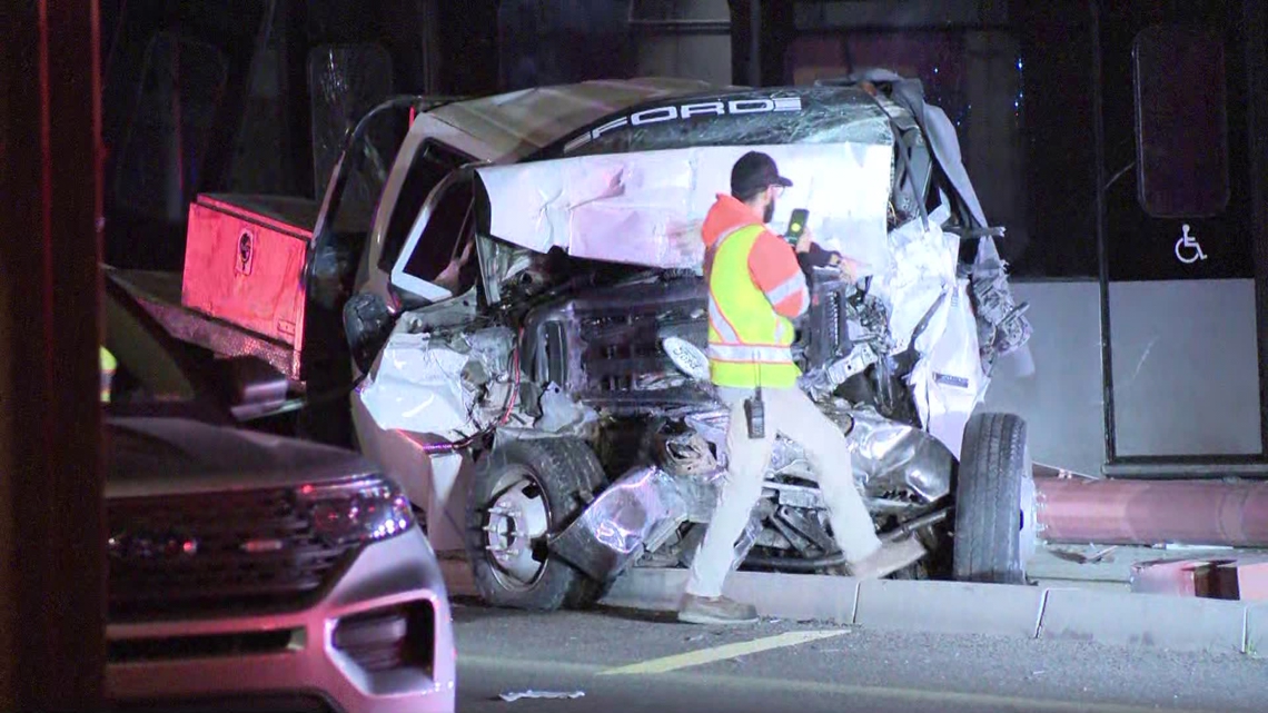 1 dead, 3 hospitalized after light rail crash in central Phoenix ...