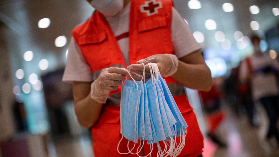 ASU study: Yes, you should be wearing a face mask when you go outside ...