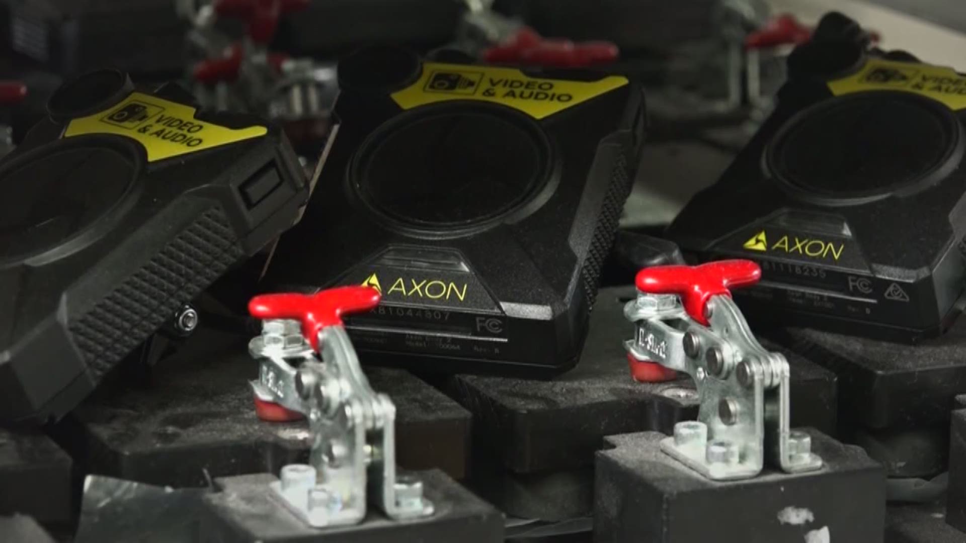 TASER announces plan to give body cameras to every cop | 12news.com