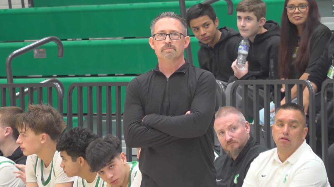 Longtime Valley basketball coach Damin Lopez steps down | 12news.com