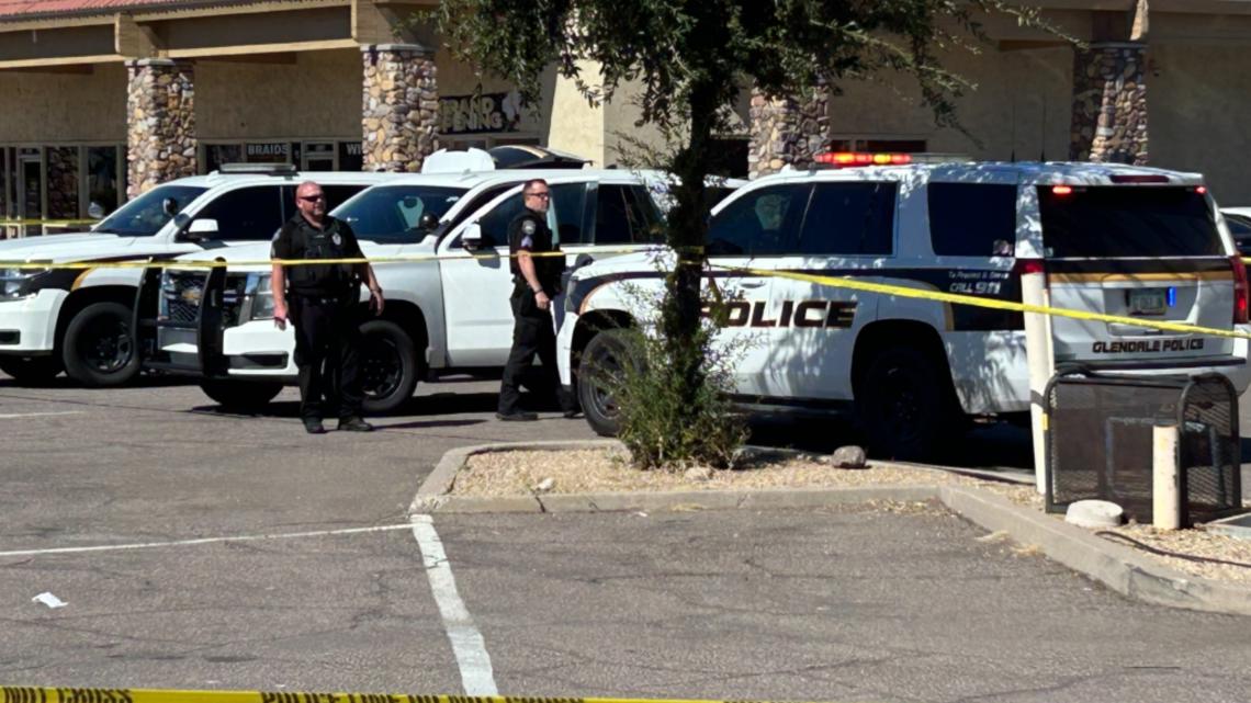 2 dead bodies found in a vehicle in Glendale | 12news.com