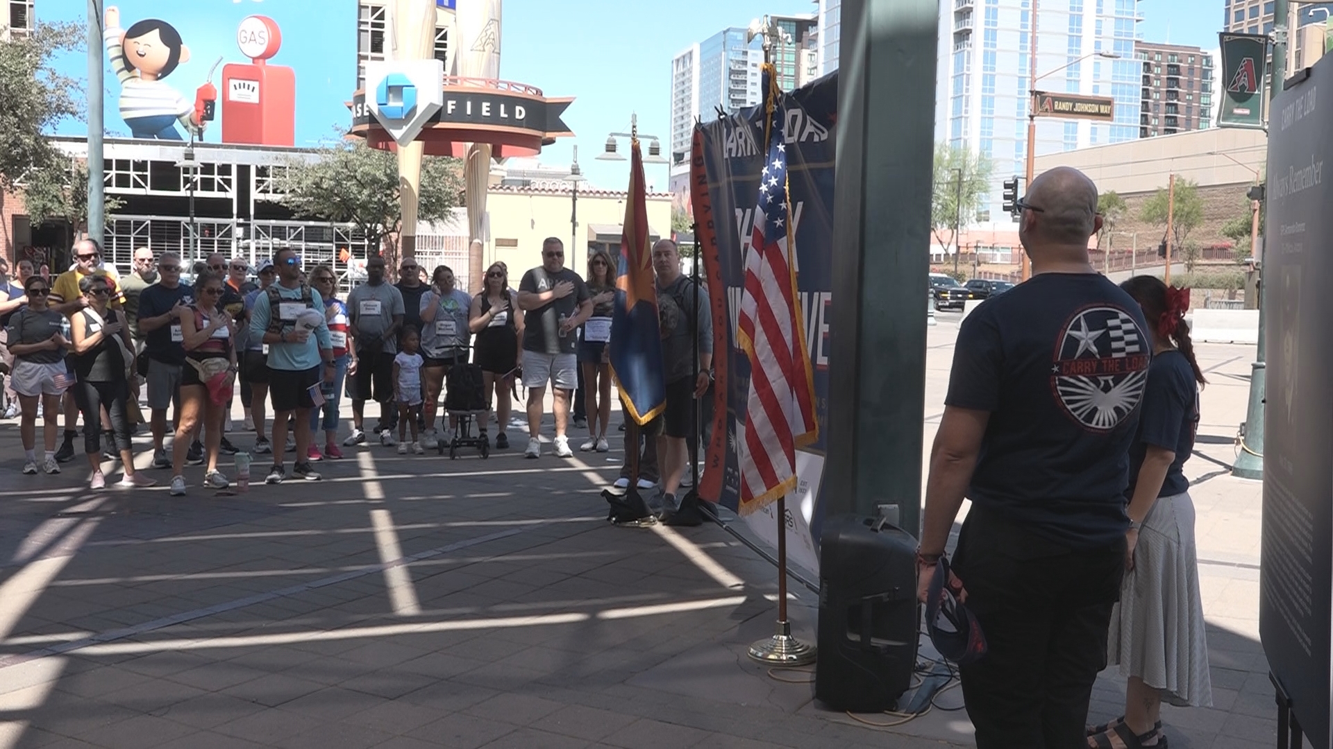 Hundreds walk downtown Phoenix to honor the fallen this Memorial Day ...