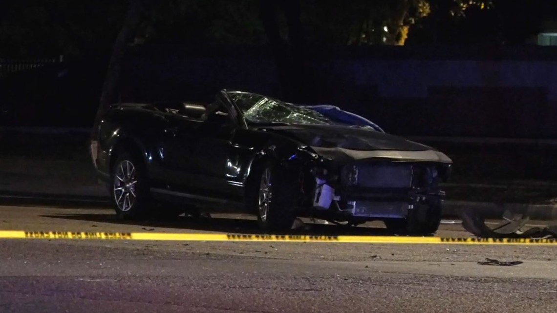 1 dead in 2-car crash near 27th Street and Baseline Road | 12news.com