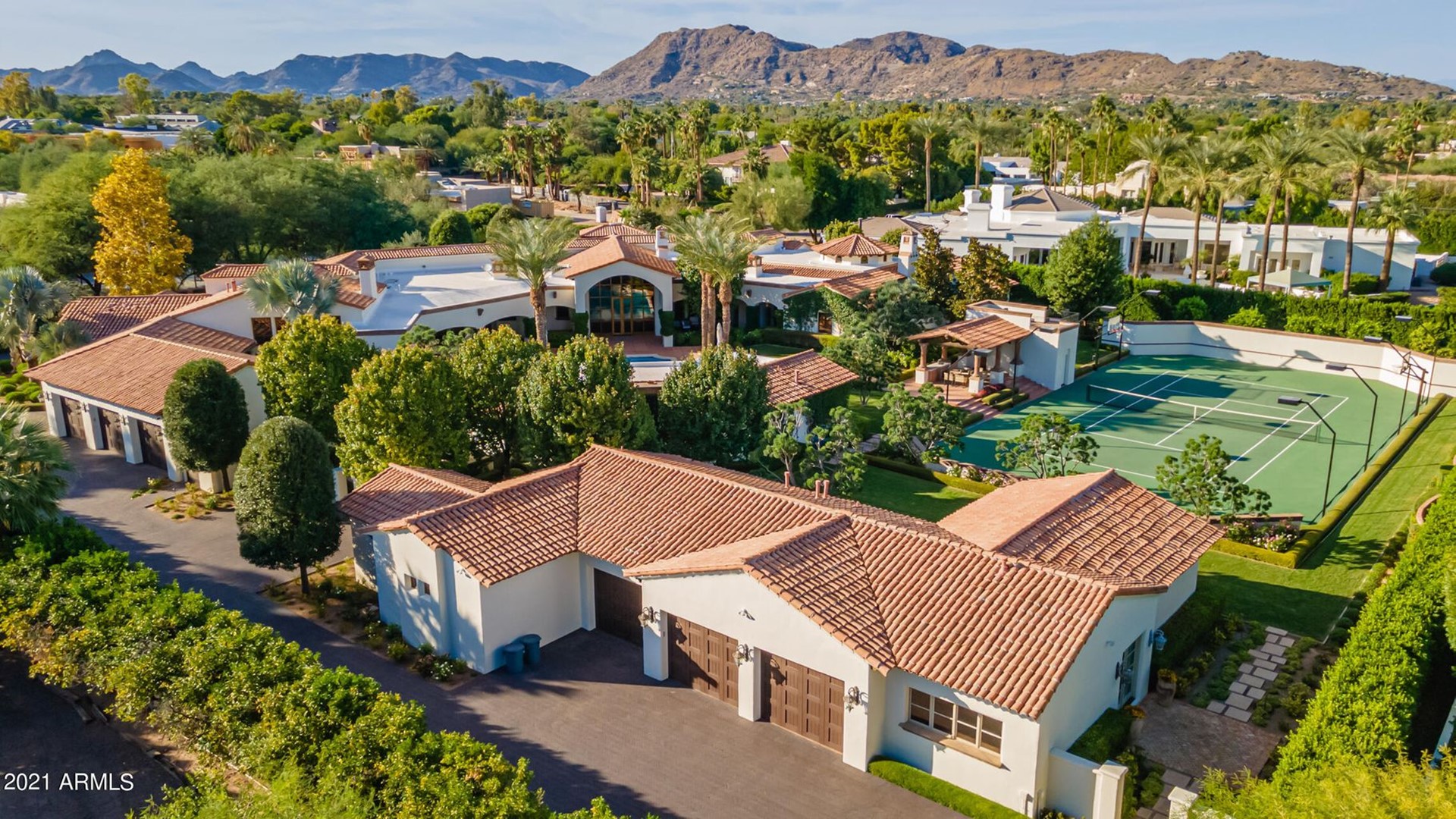 A very expensive mansion in Paradise Valley is on the market | 12news.com