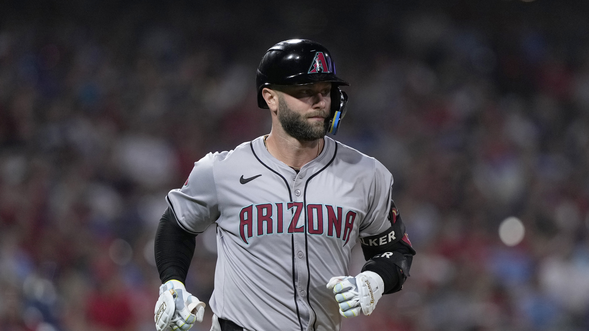 Christian Walker receives qualifying offer from D-backs | 12news.com