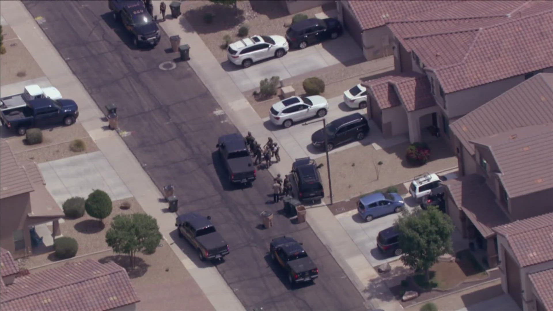 MCSO responding to barricade situation in West Valley | 12news.com