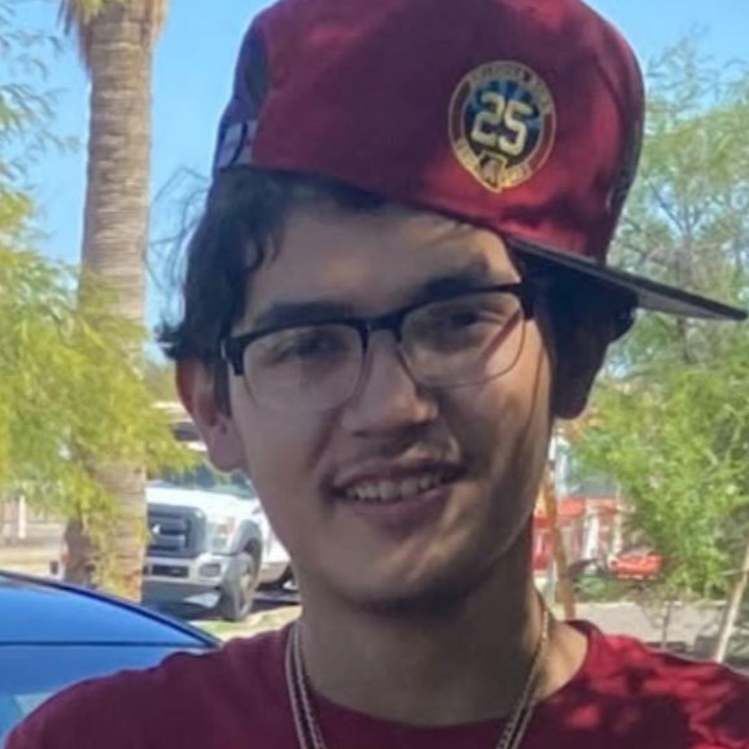 Search for driver after deadly crash in Arizona | 12news.com
