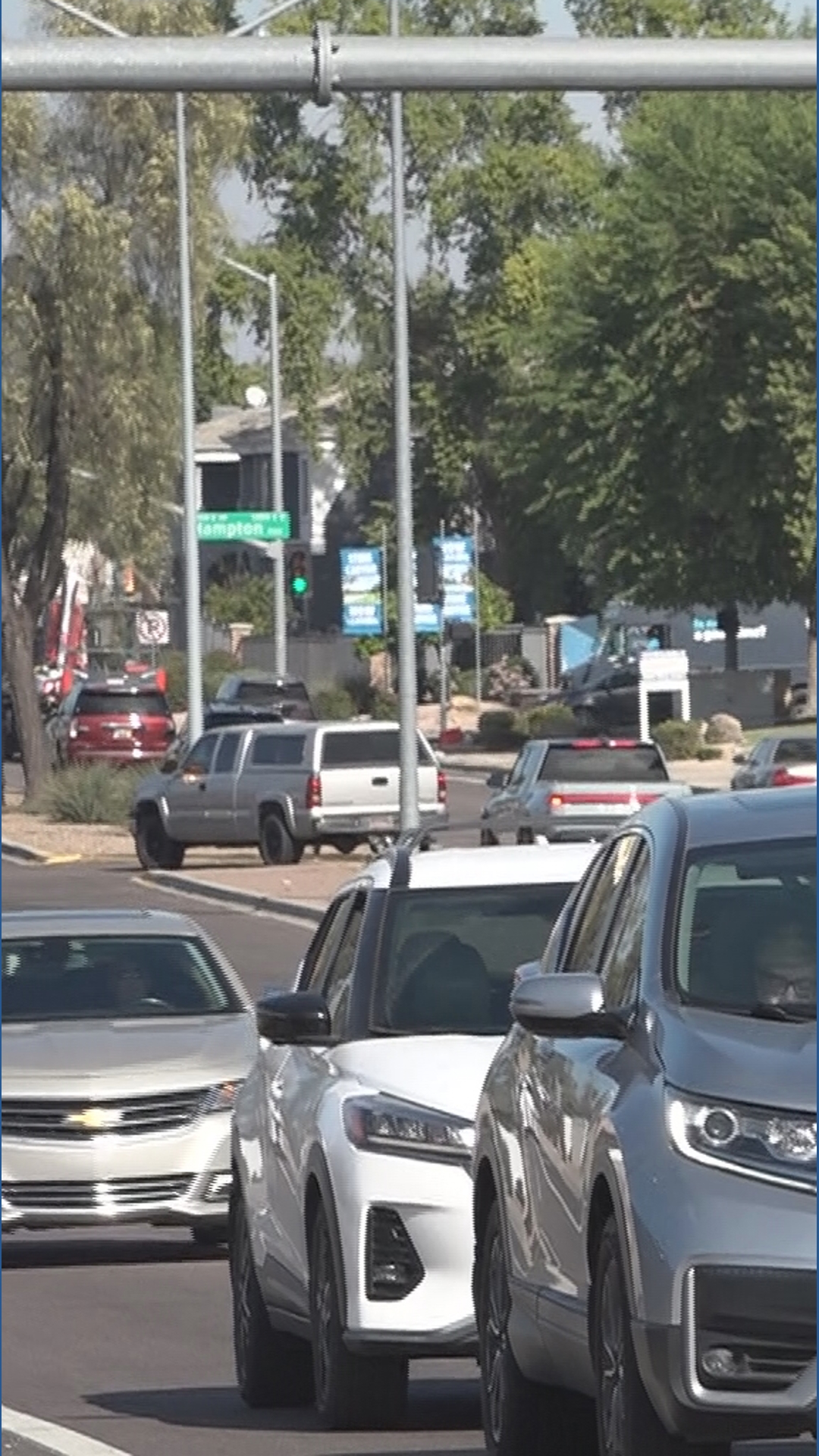 Phoenix drivers waste more than 70 hours in traffic, report finds ...