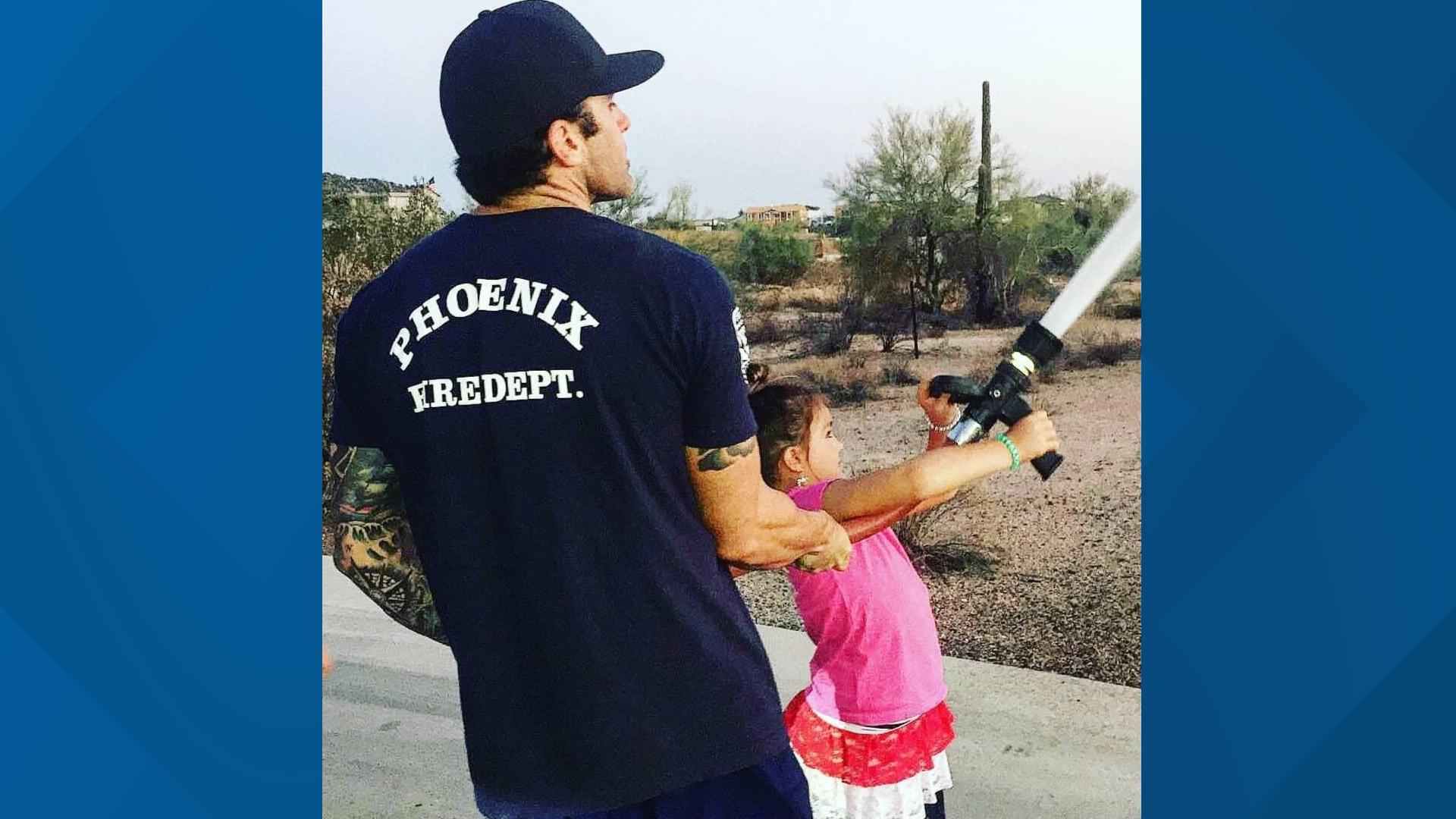 Off-duty Phoenix firefighter dies from health emergency, FD says ...