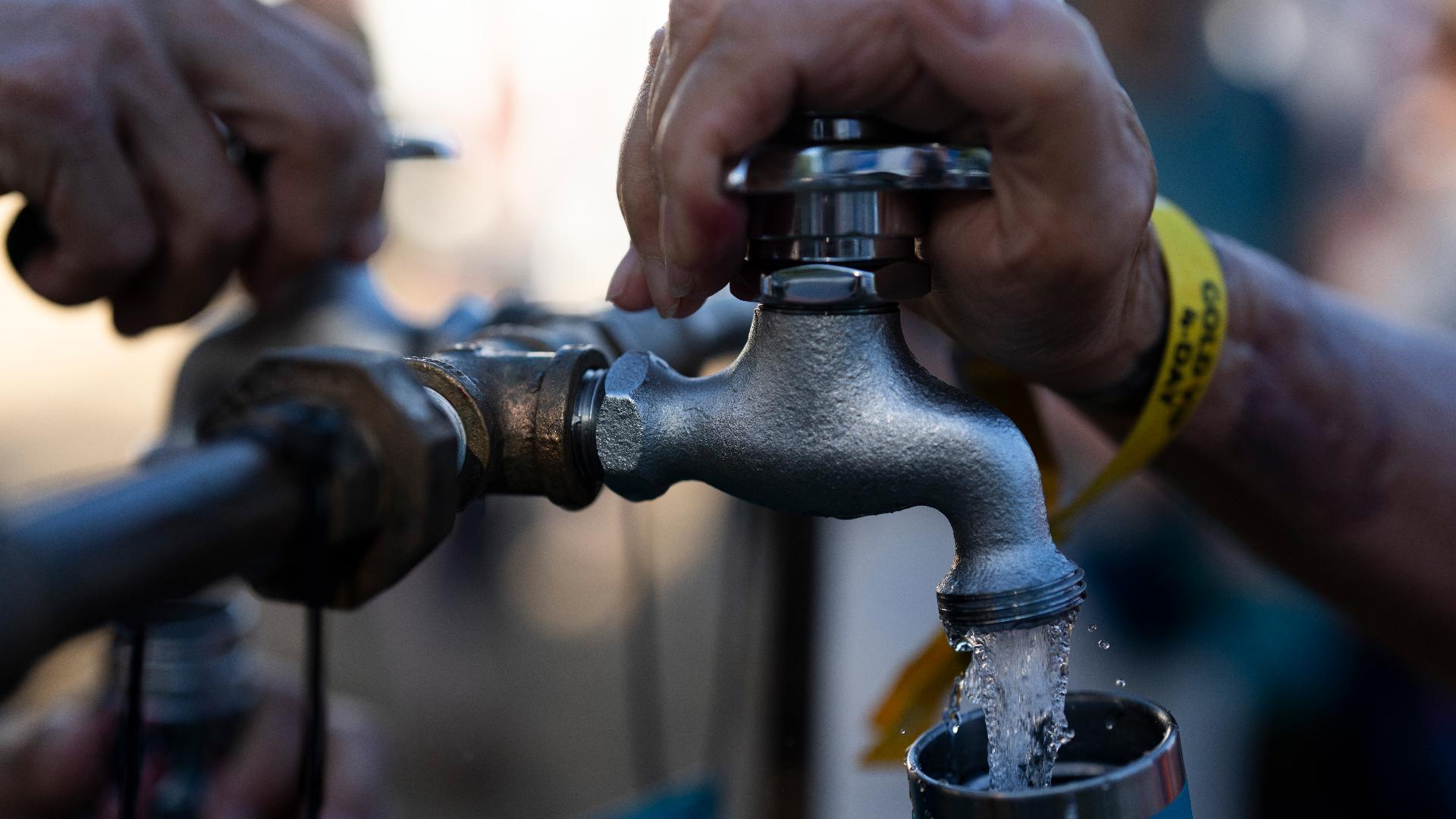 Park rangers warn of extreme heat through car cookies | 12news.com