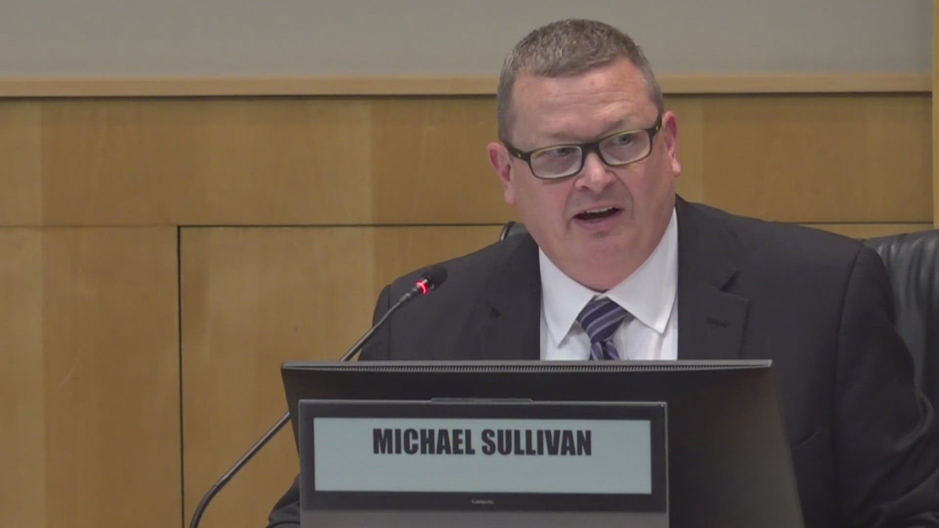 Phoenix police chief search restarts after Sullivan withdraws | 12news.com