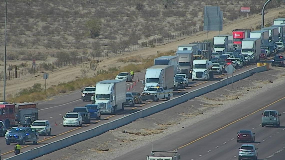 Crash partially blocks I-10 EB near Verrado Way | 12news.com