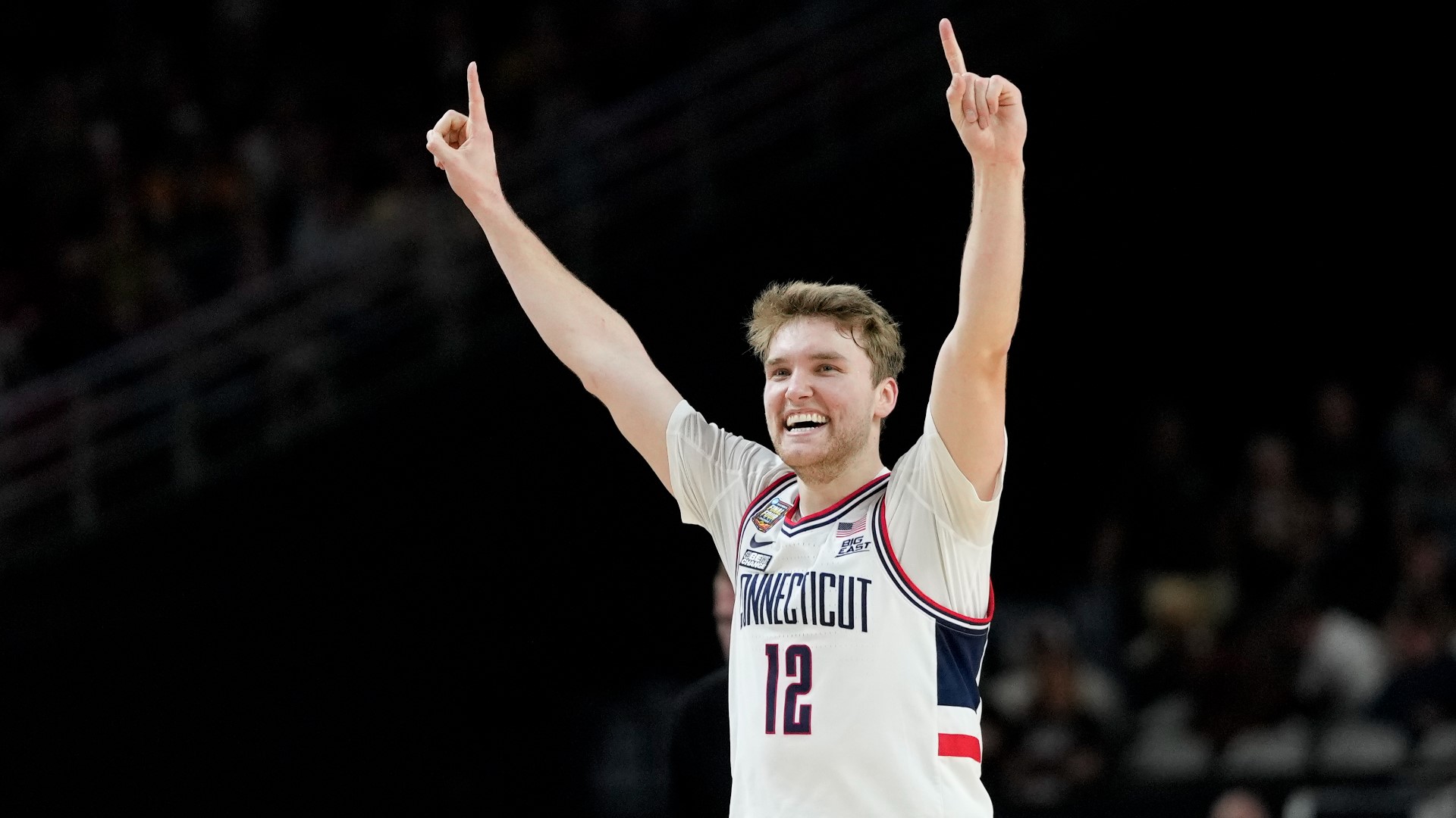 UConn Huskies repeat as national champions | 12news.com